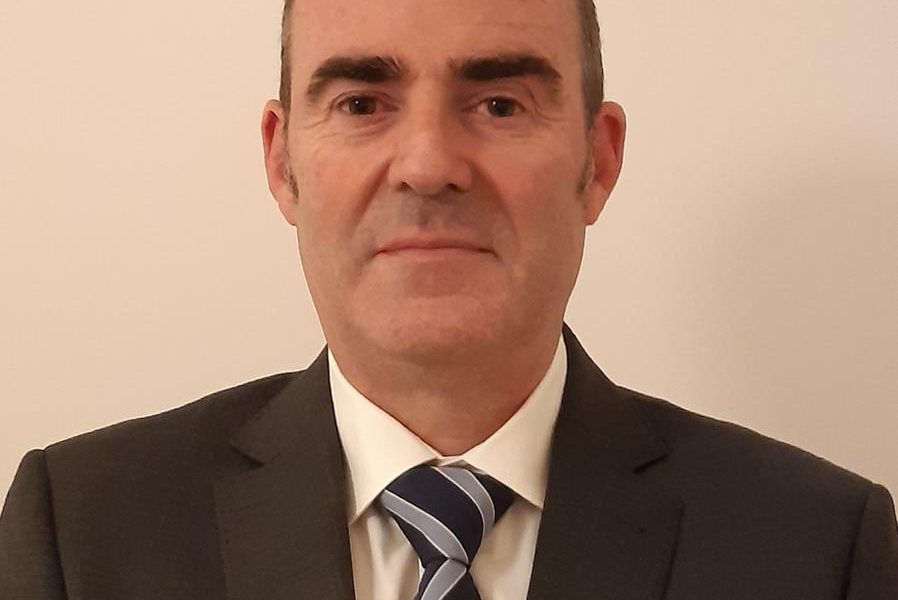 Francisco Javier Fernández sustituye a Bernabé Palacín en Salud Francisco Javier Fernández sustituye a Bernabé Palacín en Salud