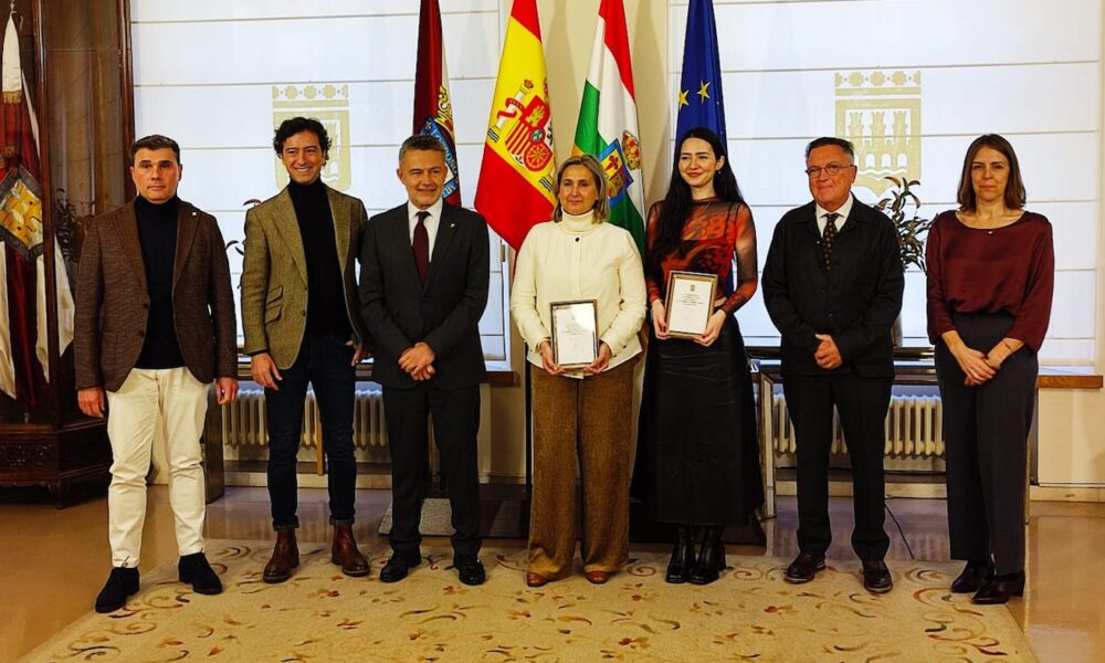 La profesora Carmen Lería gana el premio De Buena Fuente