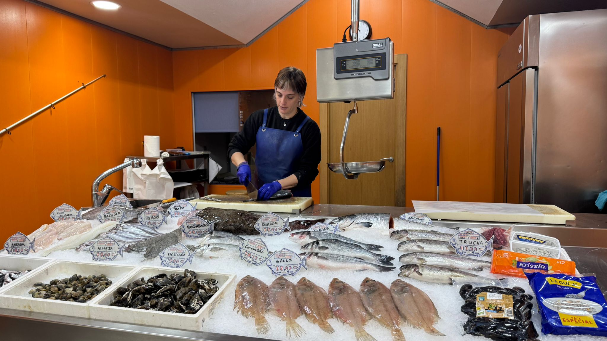 Del mar a Rincón y Calahorra: apuesta por la pescadería de barrio