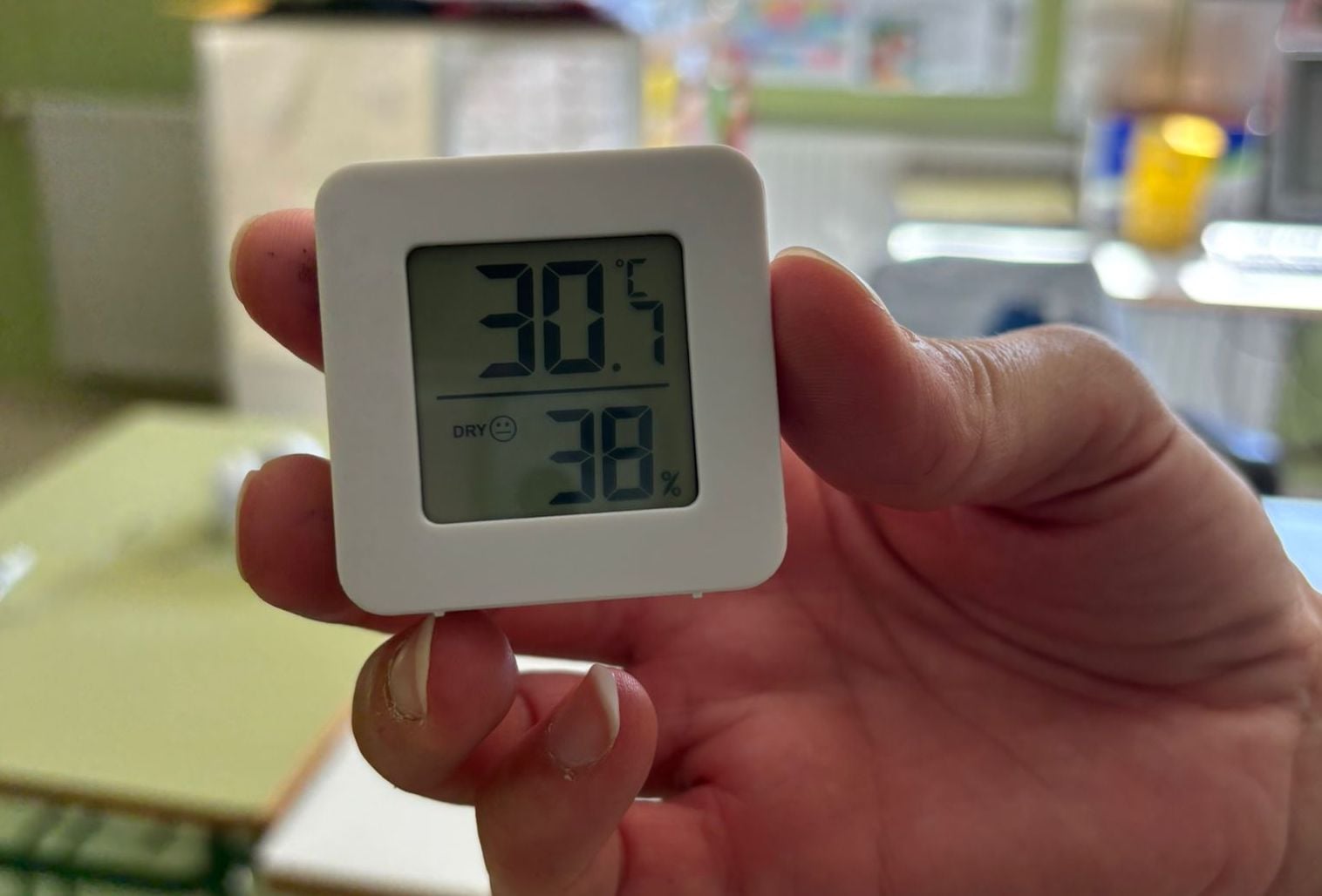 CCOO insta a Trabajo a intervenir ante la temperatura en las aulas