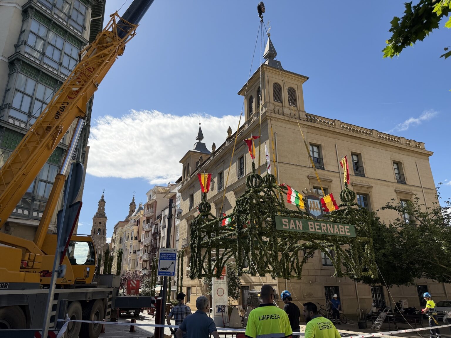 San Bernabé engalana Logroño para unos días festivos